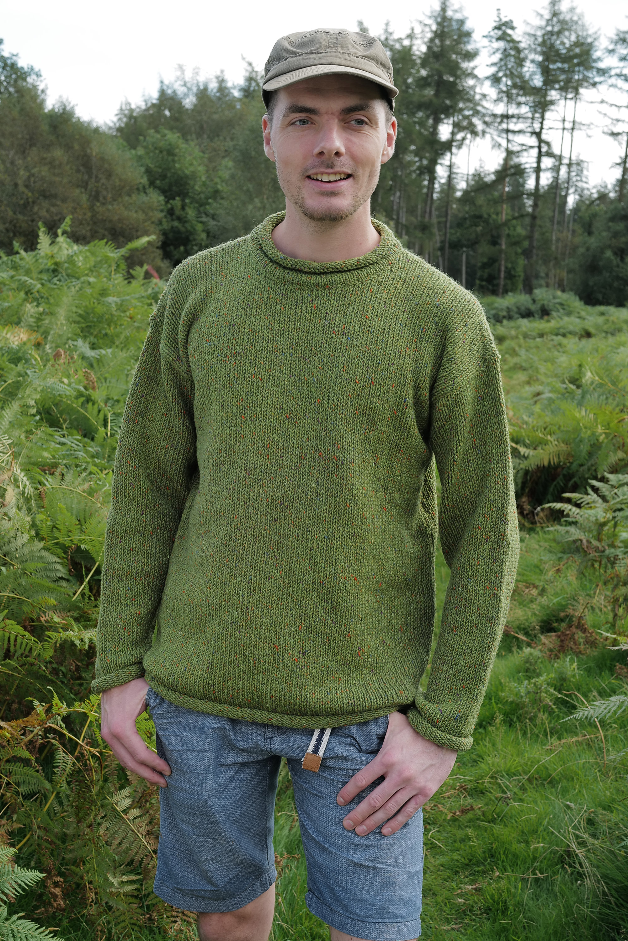 Bright green hand loomed sweater in Donegal tweed yarn from Irish ...